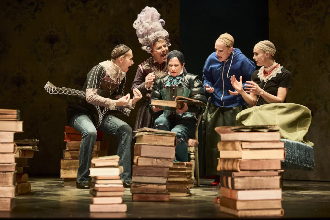 Les femmes savantes. Emma Dante revisite Molière | Italieaparis.net